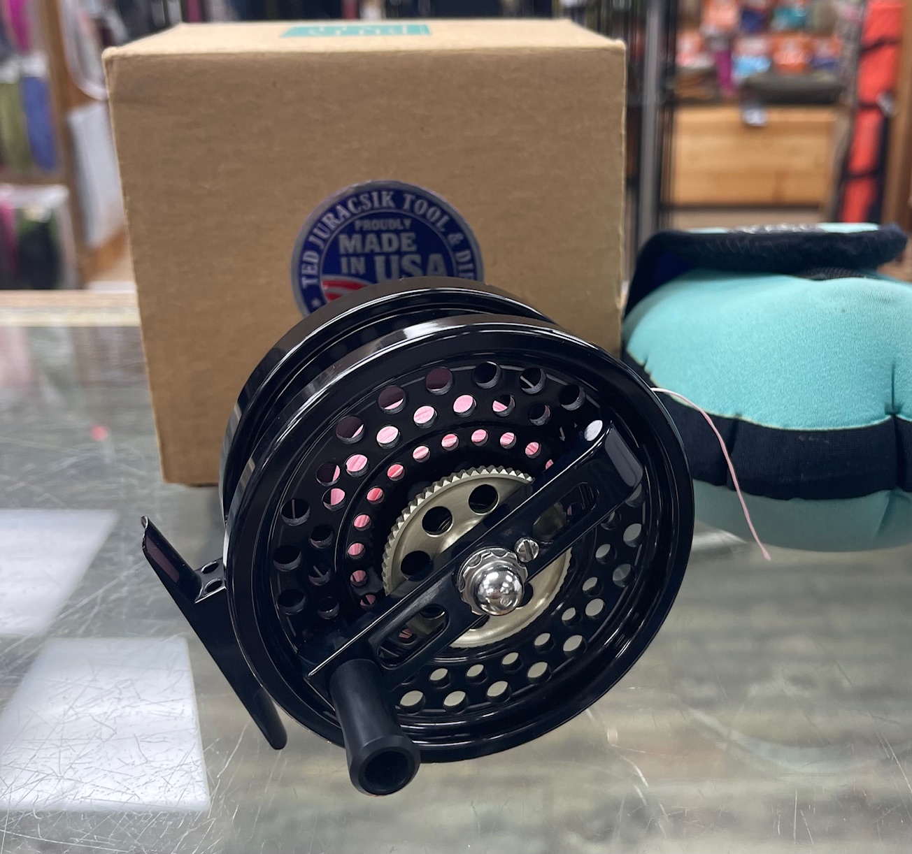 Tibor Billy Pate Anti-Reverse Fly Fishing Reel Product Detai